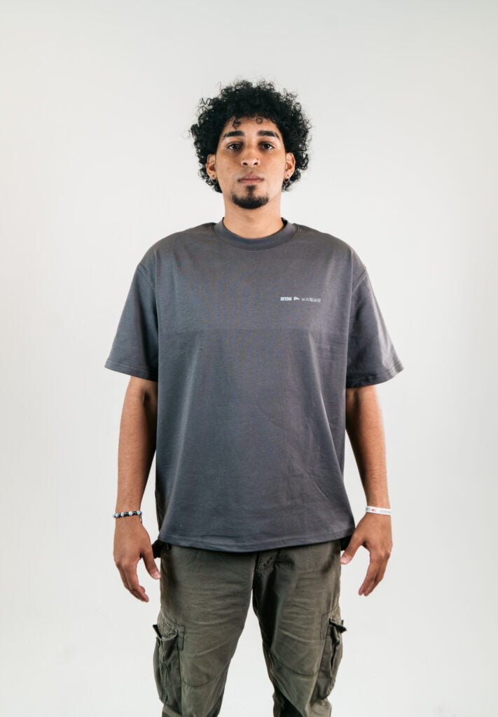 STM "WEB LAUNCH" GRAY TEE - STREET MANNERS | Impulsando la Cultura Streetwear Dominicana